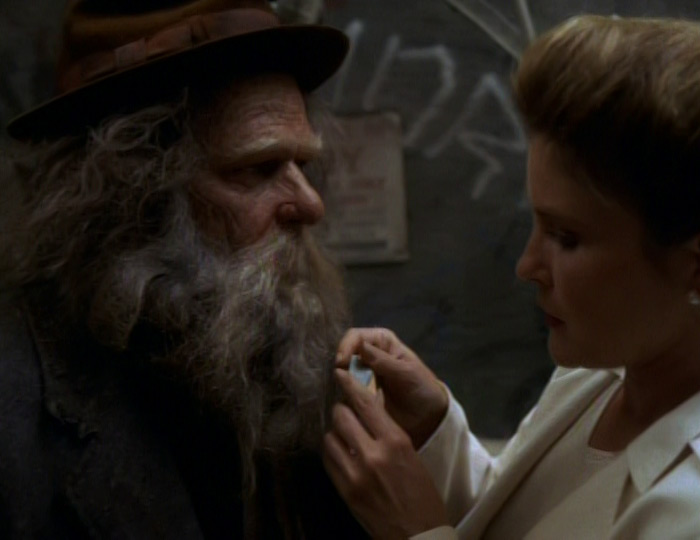 308: "Future's End" - 308-futures-end-pt1-327 - TrekCore 'Voyager ...