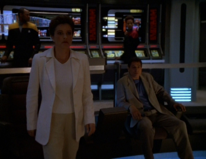 308: "Future's End" - 308-futures-end-pt1-811 - TrekCore 'Voyager ...