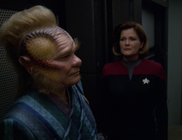 722: "Homestead" - 722-homestead-932 - TrekCore 'Voyager' Screencap ...